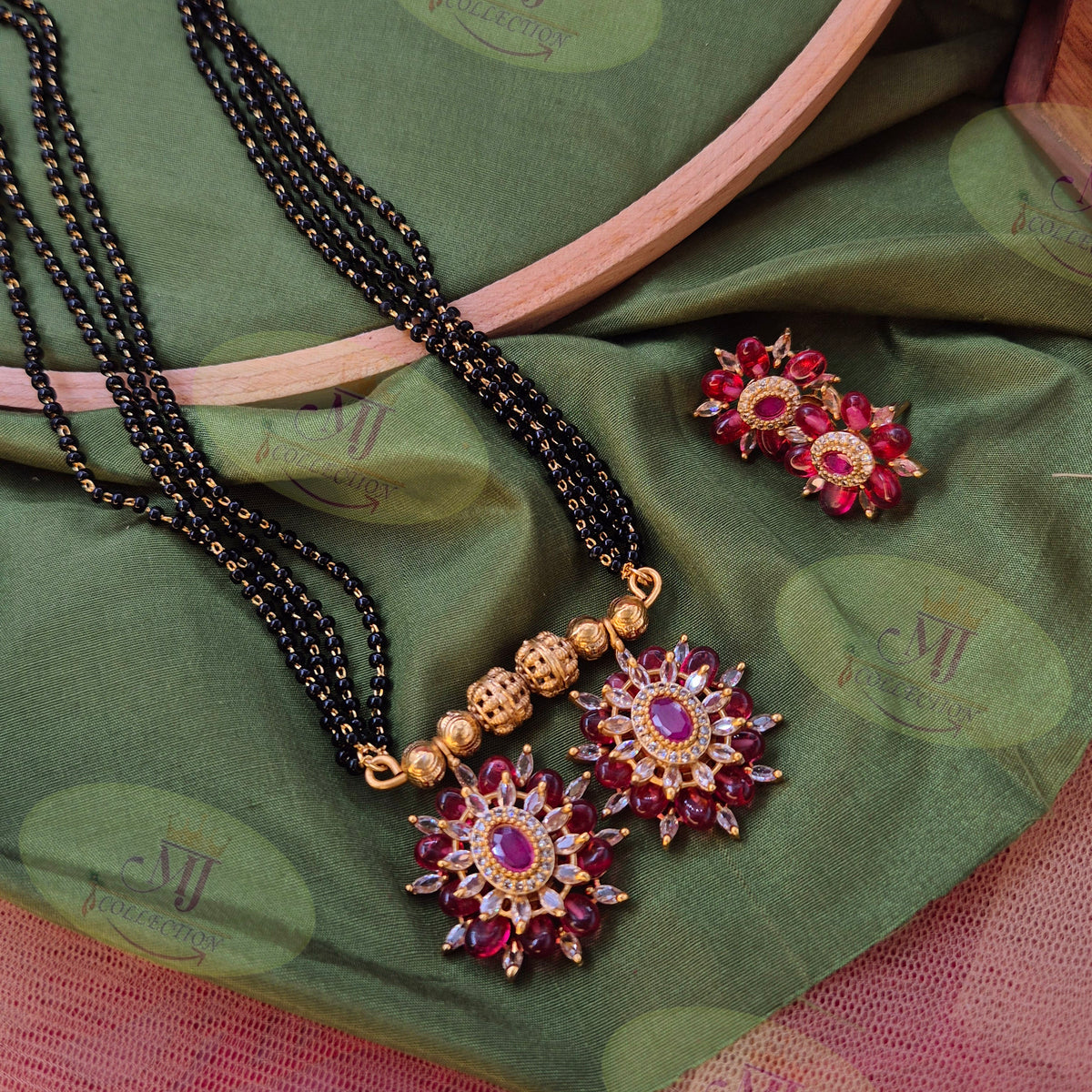 RUBY MANGALSUTRA – MaharashtrianJewellery.in